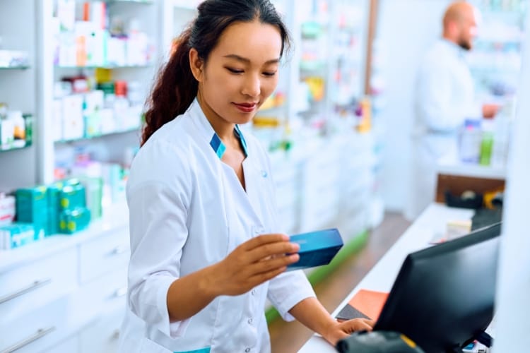 Droga Raia é franquia? Descubra como funciona essa rede